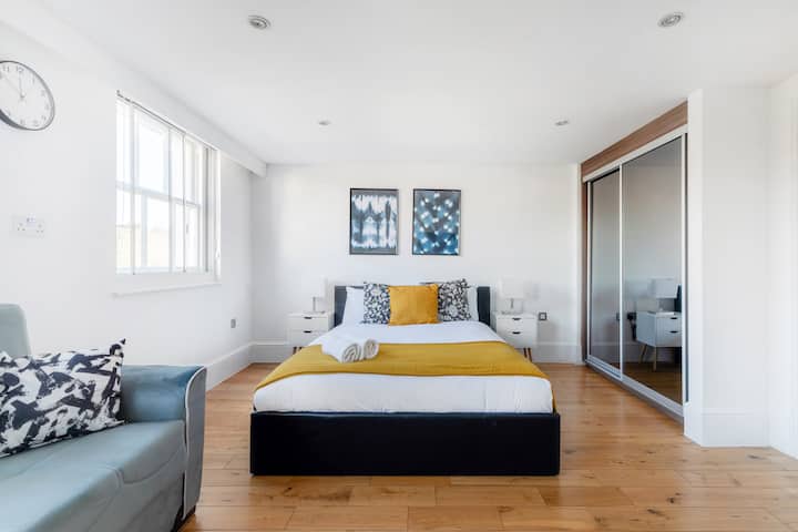 Stunning Studio Facing Regents Park - Londra