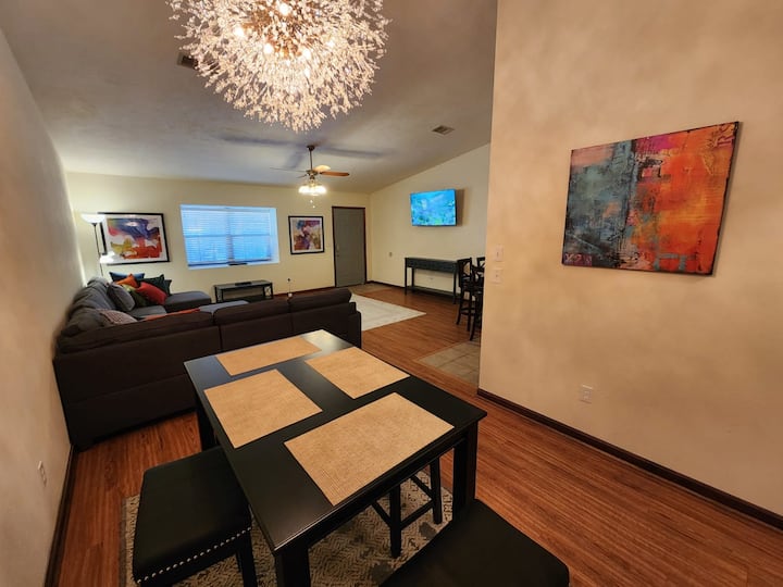 2br 2ba Only 3 Miles To The Capitol Near Park Ave - 탤러해시