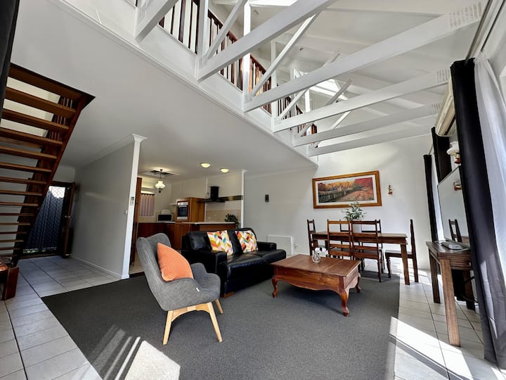 Charlesworth On The Park- 3 Bedroom Apartment - Glen Innes