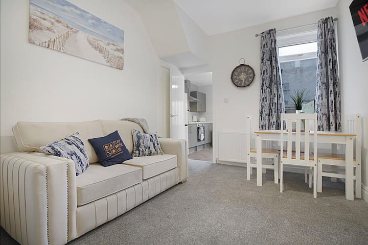 Seaside Haven On Newcomen Grove: Redcar Retreat - Redcar