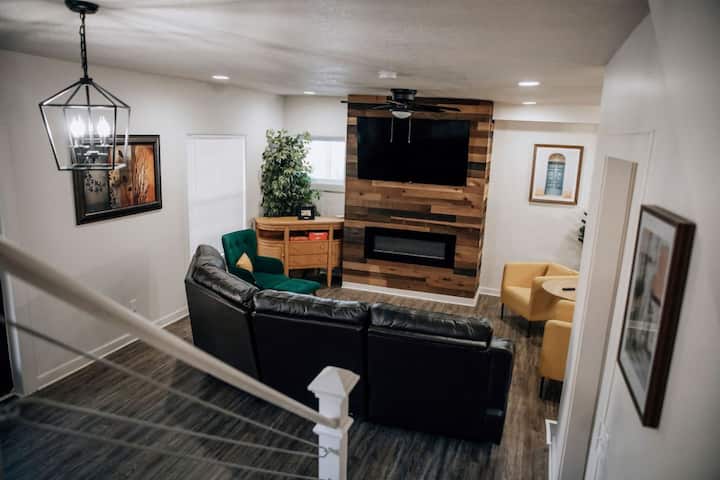 Amazing 6 Bdrm Downtown Kc/near Plaza/umkc - Kansas City