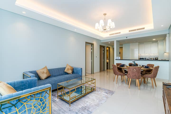 Luxury 2br Burj View Paramount - Dubai