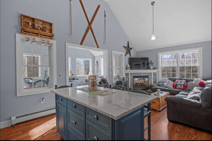 Hidden Gem! Ski Home In Waterville Estates - Campton, NH