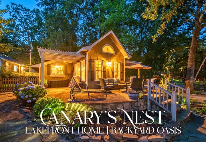 Lakefront | Firepit | Private Dock | Charming Home - Hot Springs