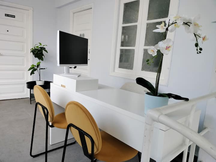 Room27 City Center - Triple Room - Shared Bathroom - San Cristóbal de La Laguna