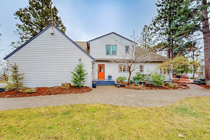 Dog-friendly 4br Estate With Columbia River View - The Dalles, OR
