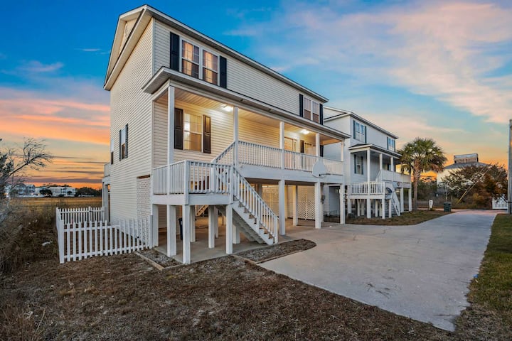 Luxury 4br Retreat • Walk To Beach + Marsh Views - North Myrtle Beach, SC