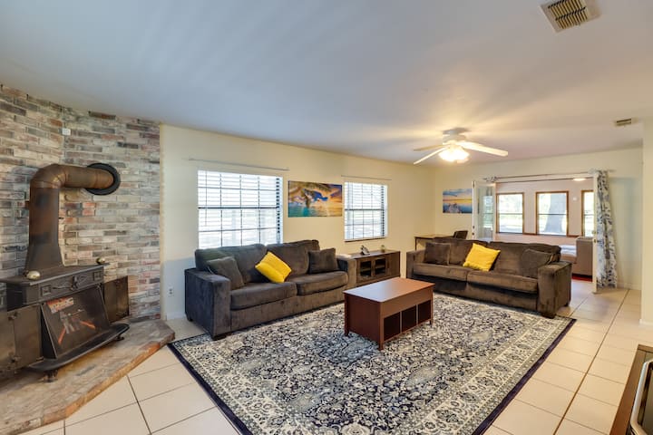 Winter Escape Near The Villages! Private Yard - The Villages, FL