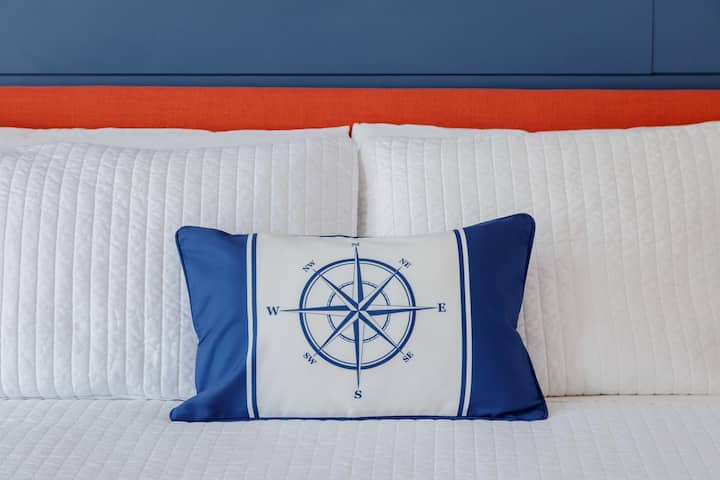Deluxe Premium King Bed With Ultimate Comfort - Boothbay, ME