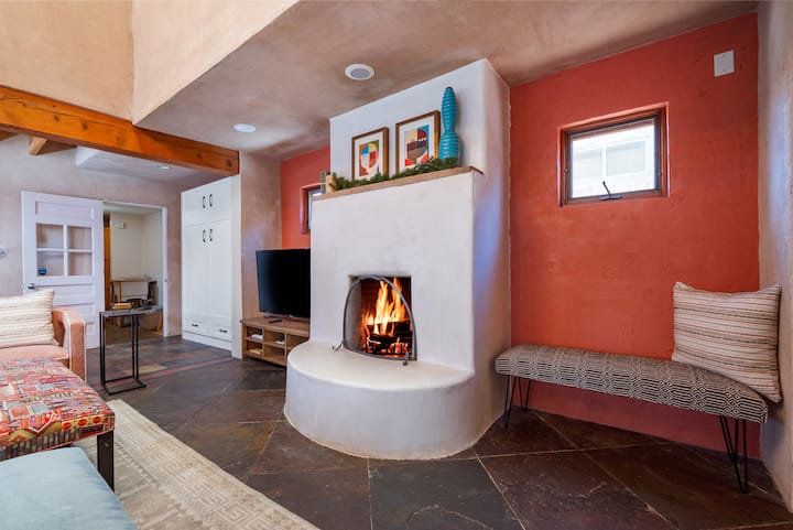 Meticulously Designed Home With Lavish Furnishings - Santa Fe, NM