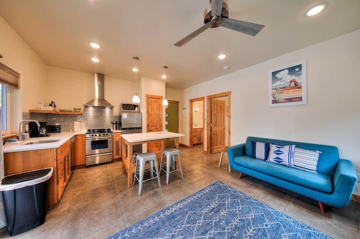 Casa Moab 3 Downtown Moab - Outdoor Sauna - Moab, UT