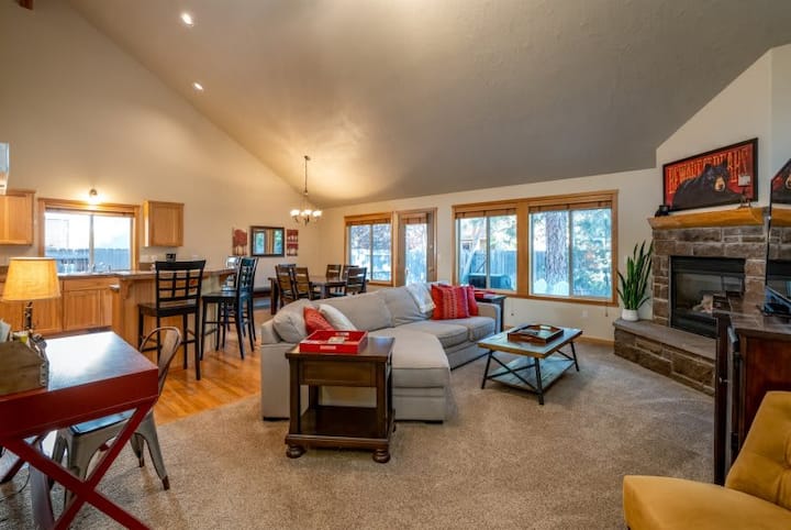 Quail Pine Cabin - Bend, OR