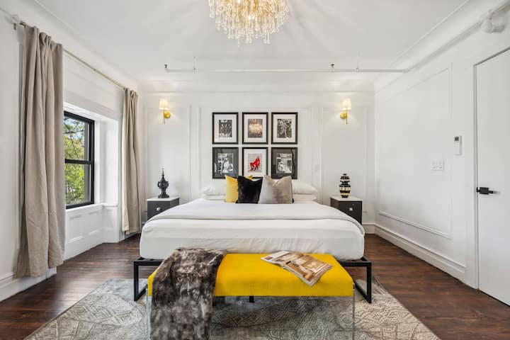 Stylish Group Retreat –Sleeps 16 - Edgewater, NJ