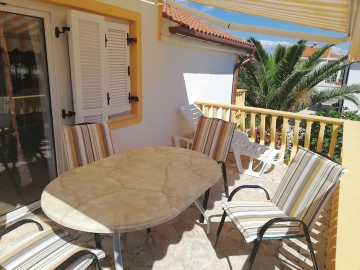Apartment 4776-2 For 4 Pers. In Vir - Nin
