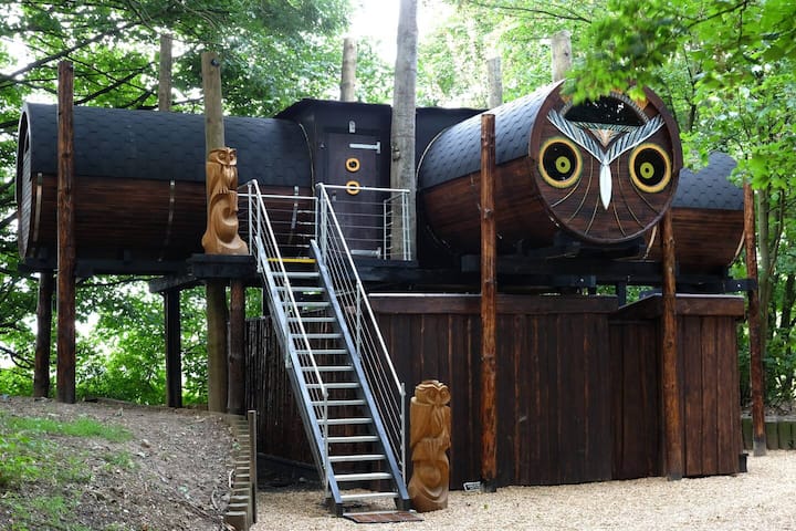 Sleep In The Trees - Hot Tub, Sauna And Slide - Berkshire