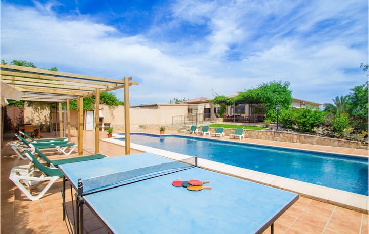 4 Bedroom Cozy Home In Marratxí - Palma