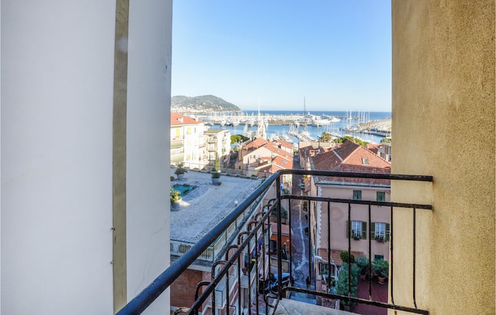 4 Bedroom Awesome Apartment In Imperia - Imperia