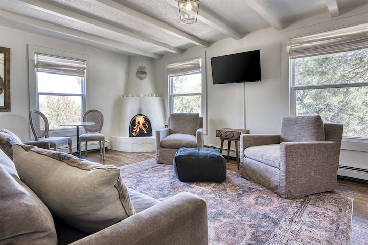 Tesuque Outpost| Casita E & F| Best Views Santa Fe - Cities of Gold Casino