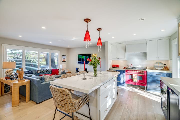 Seascape Aptos Retreat W/ Bocce Ball Court! - Aptos, CA