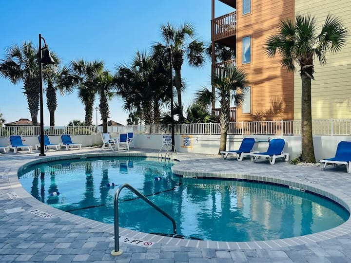Lovely 1br With Ocean View - Myrtle Beach