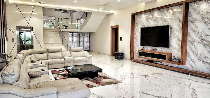 Lakeview Mansion|private Pool|3acre Luxury 6bhk - India