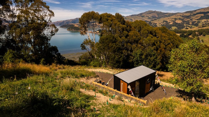 Kūkupa Puni At Akaroa Lavender By Tiny Away - Duvauchelle