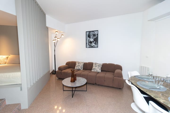 Appartement Parisien Moderne  Centre De Paris - Bagnolet