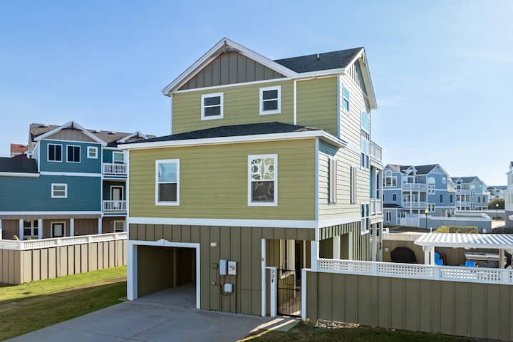 Green Sea Turtle: Hot Tub | Tiki Bar | Pool Access - Corolla, NC