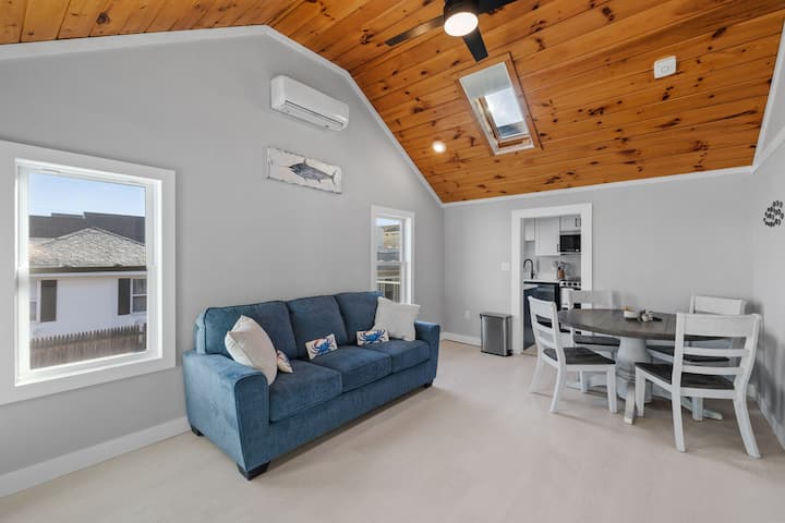 Cozy Cottage 5 Min. To Beach, Shops, Boardwalk - Hampton Beach, NH