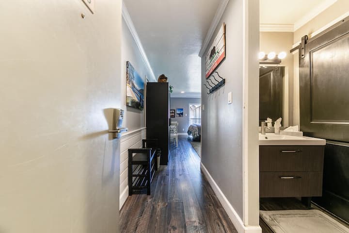 King Deluxe Studio #216 At Donner Lake Village - Truckee, CA