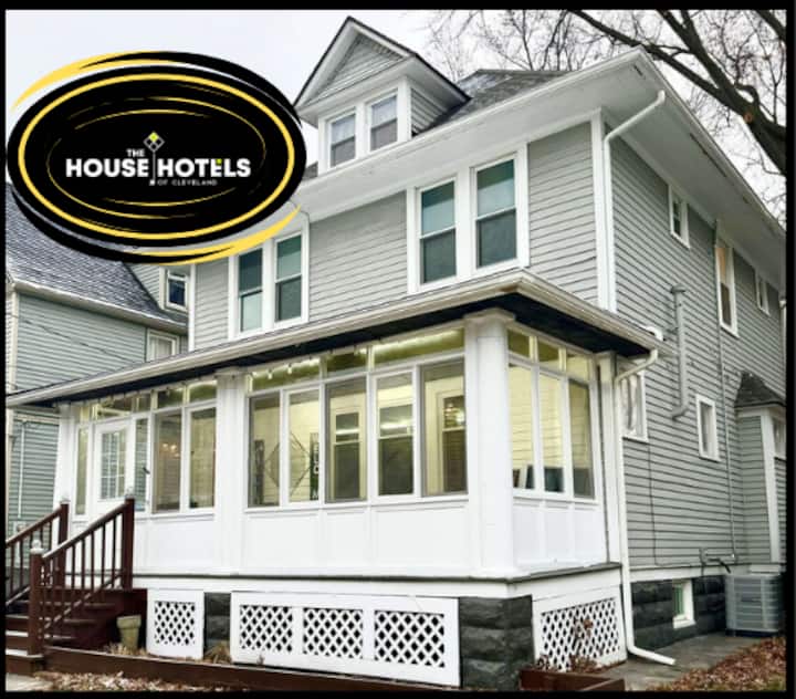 Near Ohio City,downtown,tremont,cavs,browns,clinic - Cleveland, OH