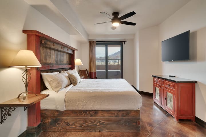 Luxury Downtown Rental (Hot Tub/pet Friendly) #8 - Moab, UT