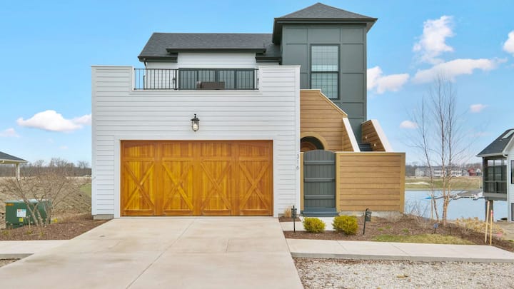 La Dolce Vita - Harbor Inn - Ottawa, IL