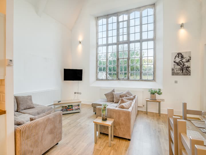 Old School Retreat - Dorchester