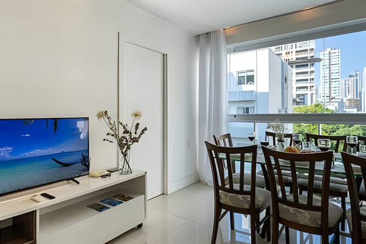 Climatizado 3 Suítes, Hidromassagem, 300m Praia - Balneario Camboriú