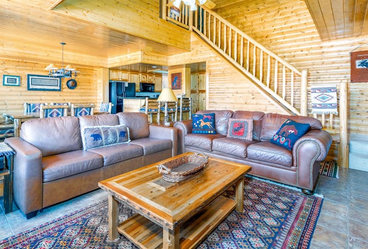 Unique 7th Floor Penthouse. Views. Hot Tub Balcony - Frisco, CO
