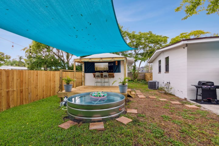 Cococabana:cowboy Pool/tiki Hut/bikes/bch! - Jacksonville Beach, FL