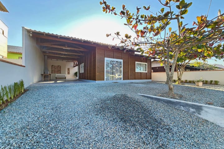 Rustic House - Prox Praia/betocarrero/ar-cond+wifi - Penha