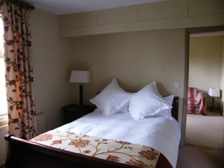 Suite Ensuite Goodwood Room At The Hawkley Inn - 彼得斯菲爾德