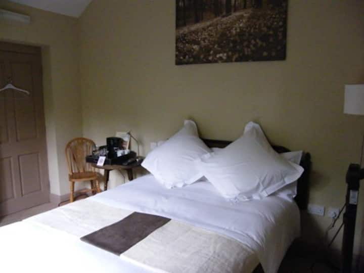 Double Ensuite Itchen At The Hawkley Inn - Petersfield
