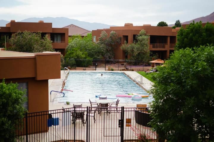Red Mountain Experience | Golf. Pool - St. George, UT