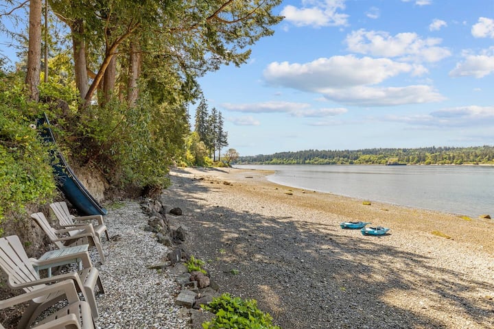 Ostrich Bay Seaside Retreat - Bremerton, WA