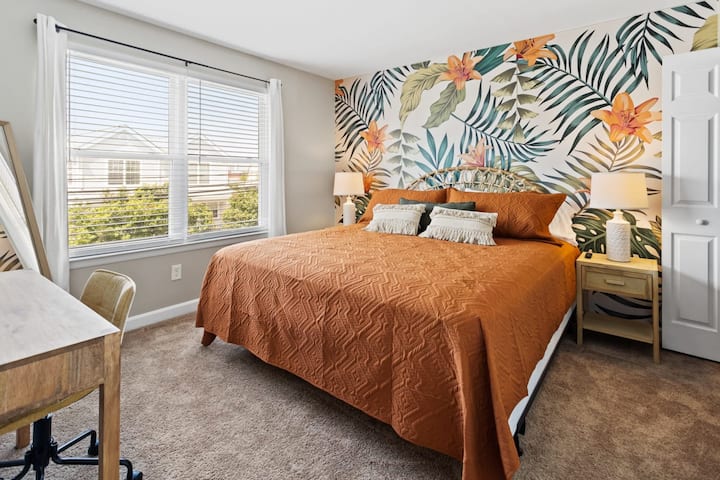 3br Palm Bliss | Quiet Ac North End + Backyard! - Atlantic City, NJ