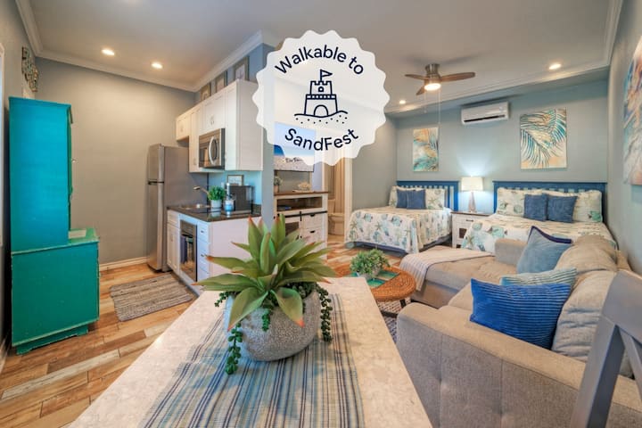 2 Pools + Beach Boardwalk Access | Beach Bungalow - Port Aransas, TX
