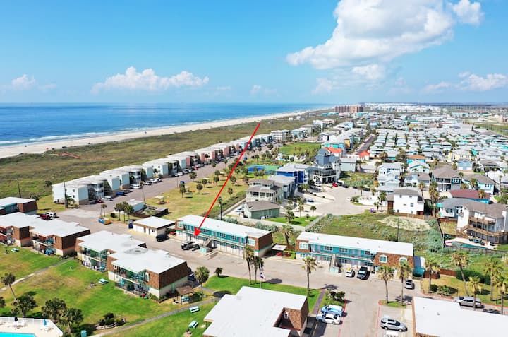 2 Pools + Beach Boardwalk Access | Beach Bungalow - Port Aransas, TX