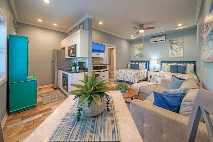 2 Pools + Beach Boardwalk Access | Beach Bungalow - Port Aransas, TX
