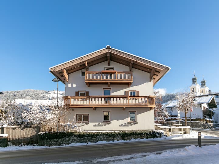 Maison De Vacances Spacieuse Dans Le Centre - Söll