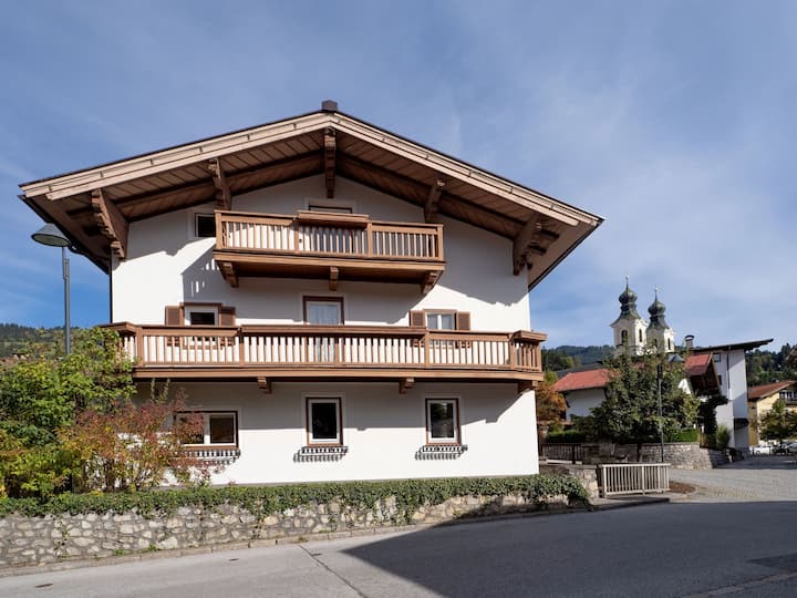 Maison De Vacances Spacieuse Dans Le Centre - Söll