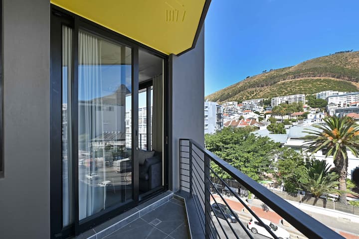 Cute In The Corner - Mountain View Apartment - Cape Town