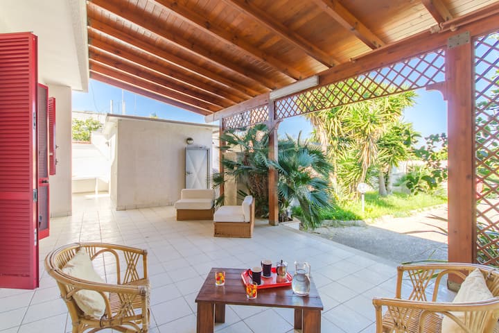 Villetta Rossa With Garden - Happy Rentals - Torre dell'Orso
